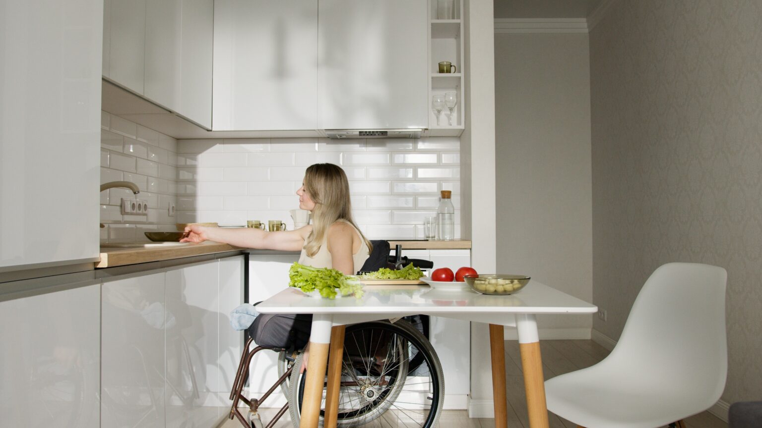 Recommended Dining and Food Preparation Aids For the Elderly and ...